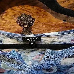 Hannah | Tops | Hannah Floral Top 2x | Poshmark